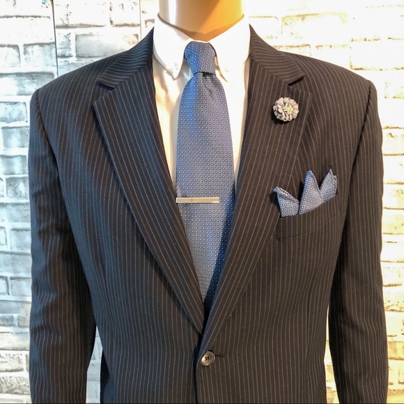 jf j.ferrar | Suits & Blazers | Euc Jf J Ferrar Pinstriped Two Piece ...